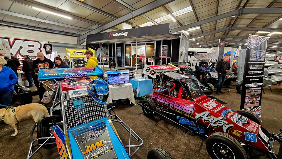 Early Season Action - Super Twos Racing